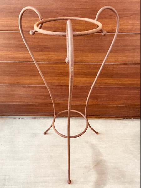 Architectural Metal Tripod Planter Stand – Designer Unique Finds