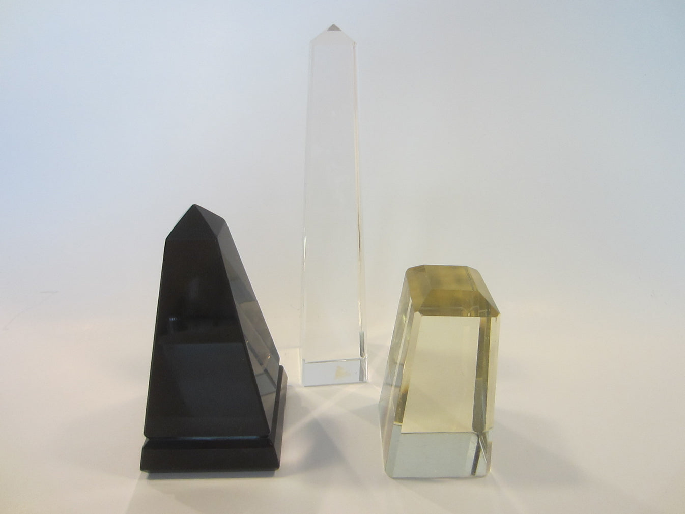 Art Glass Obelisks Suite Inspires Parisian Monuments – Designer Unique ...