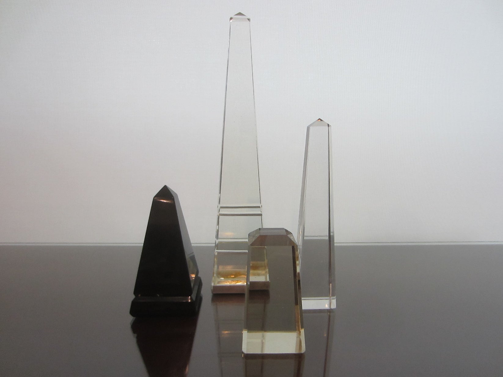 Art Glass Obelisks Suite Inspires Parisian Monuments – Designer Unique ...