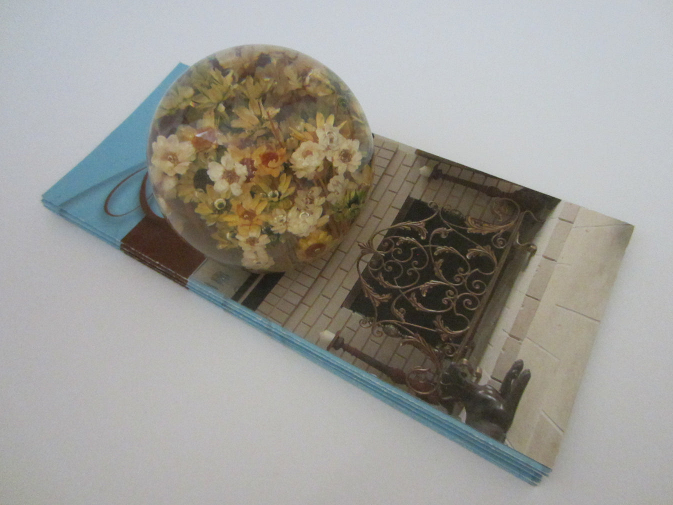 Post Modern Lucite Paperweight Wild Flowers Encased – Designer Unique Finds