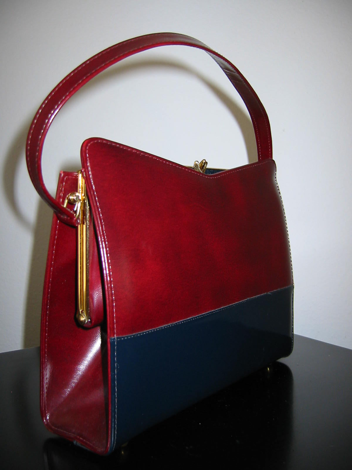 England Naturalizer Simulated Leather Vintage Signature Handbag ...