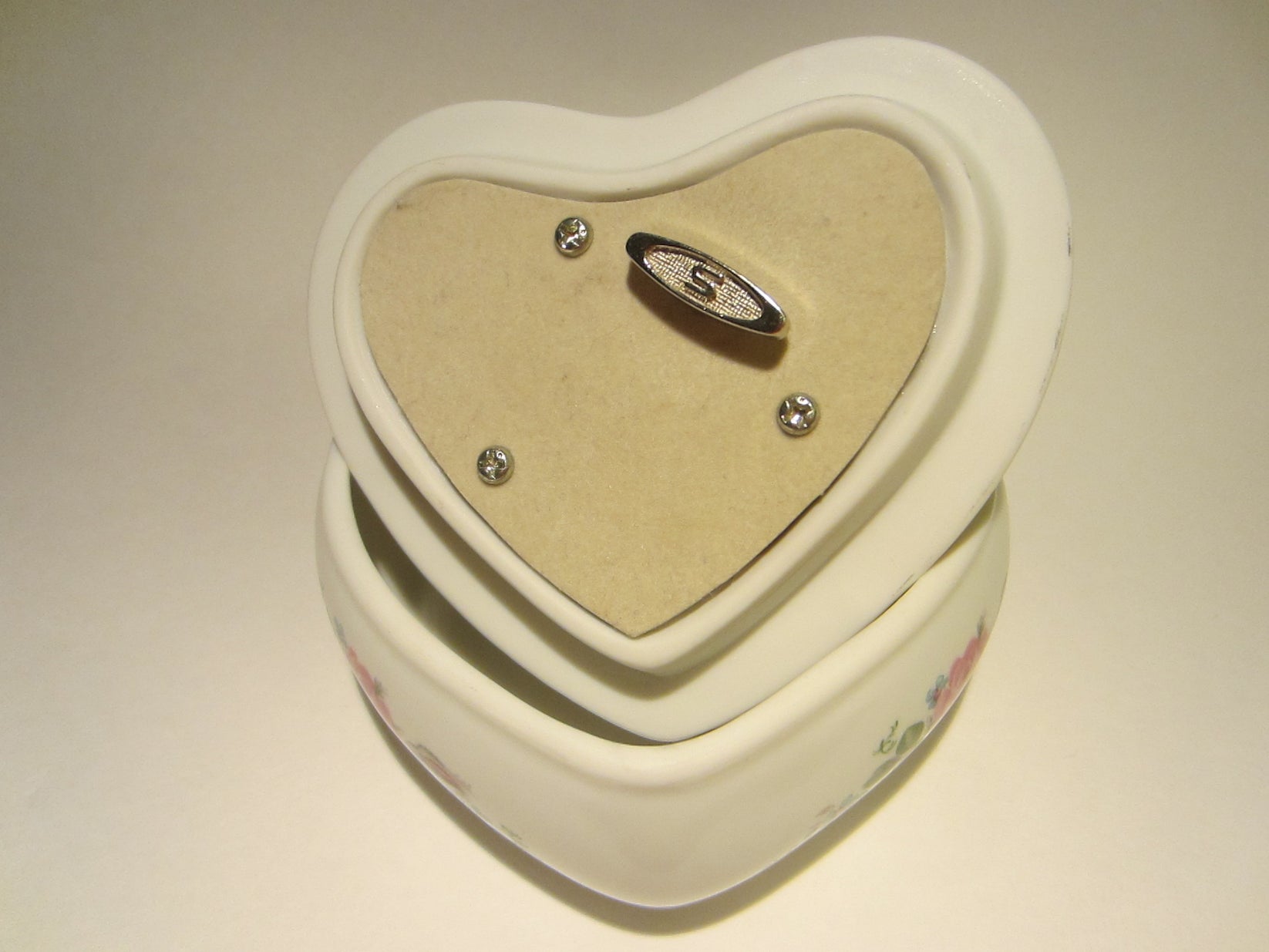 The San Francisco Music Company Porcelain Heart Music Box – Designer ...