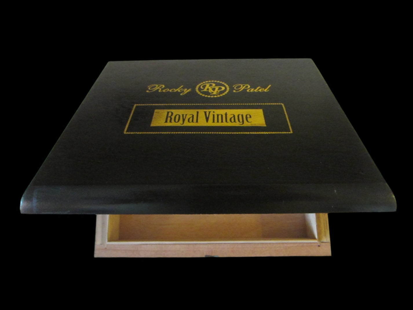 Rocky Patel Royal Toro Humidor Black Hand Made Box – Designer Unique Finds