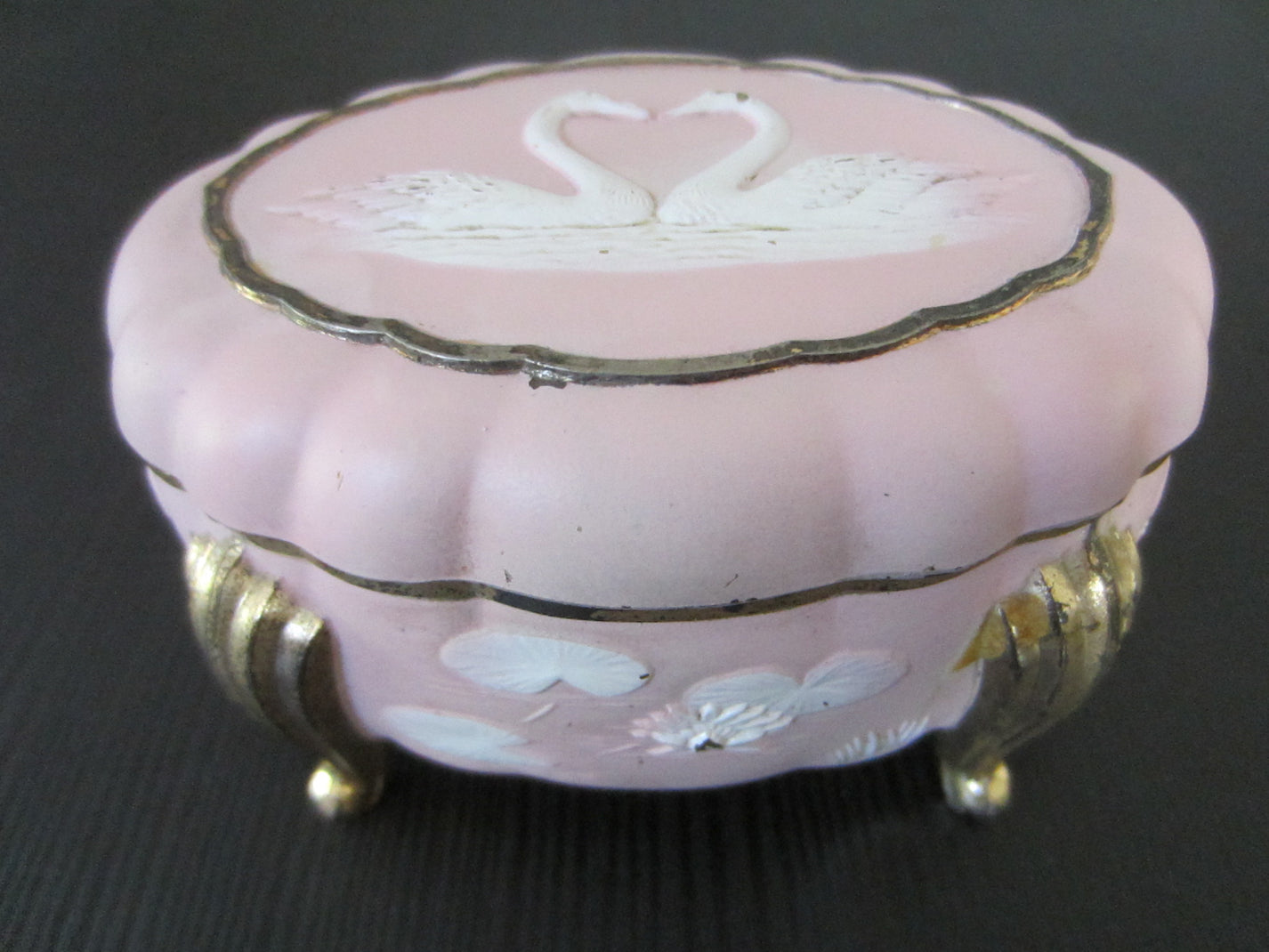 Sankyo Japan Pink Oval White Swans Lilies Musical Jewelry Box ...