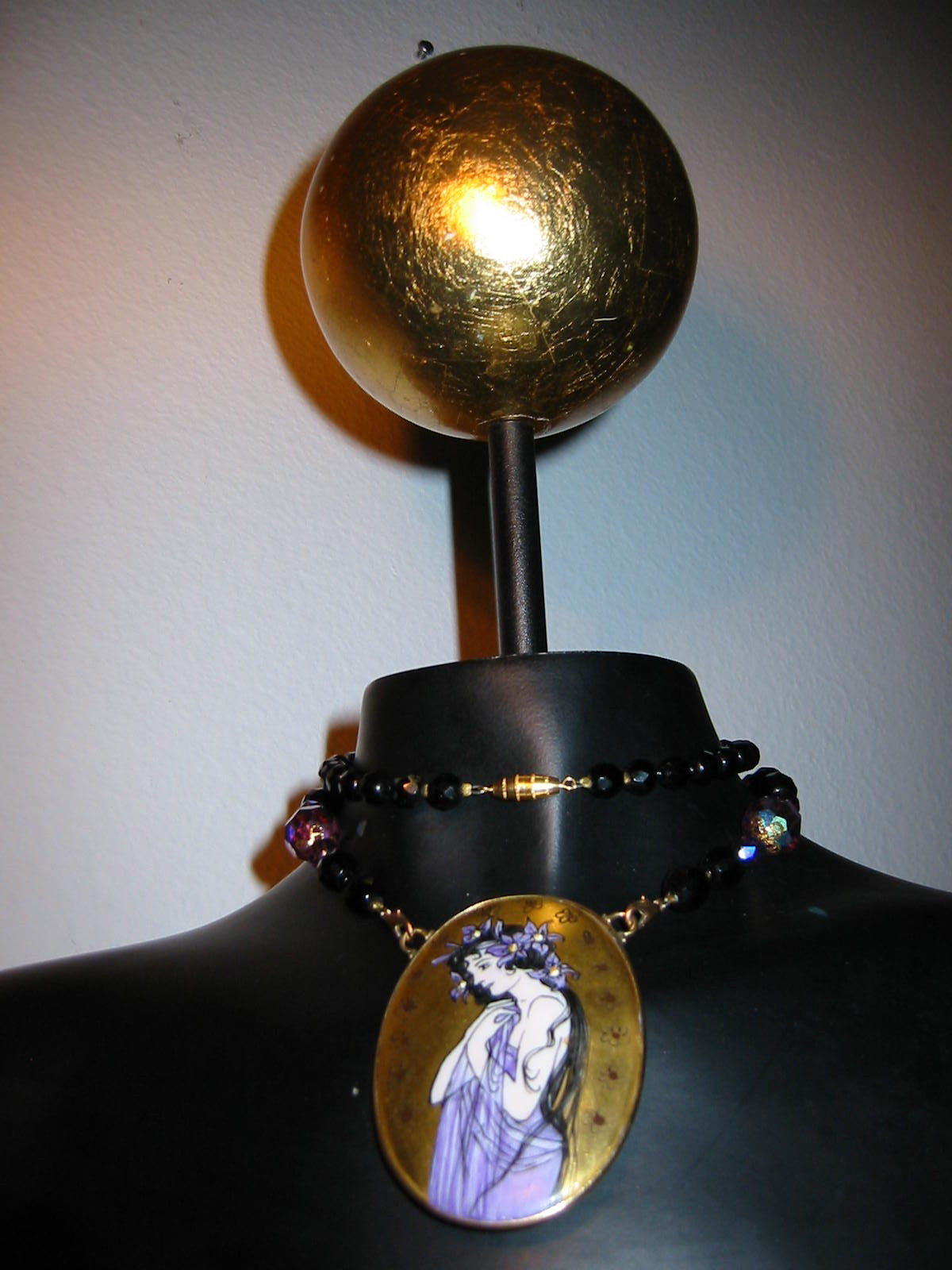 San Diego Porcelain Society Maria Samms Gold Frame Portrait Pendant ...