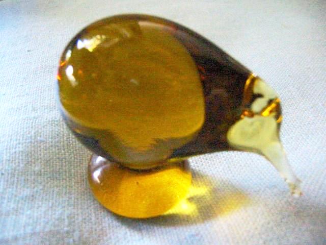 Kiwi New Zealand Golden Amber Glass Bird – Designer Unique Finds