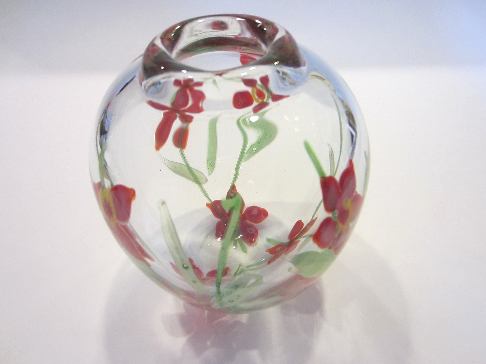 Blooming Red Flowers Infused Glass Vase – Designer Unique Finds
