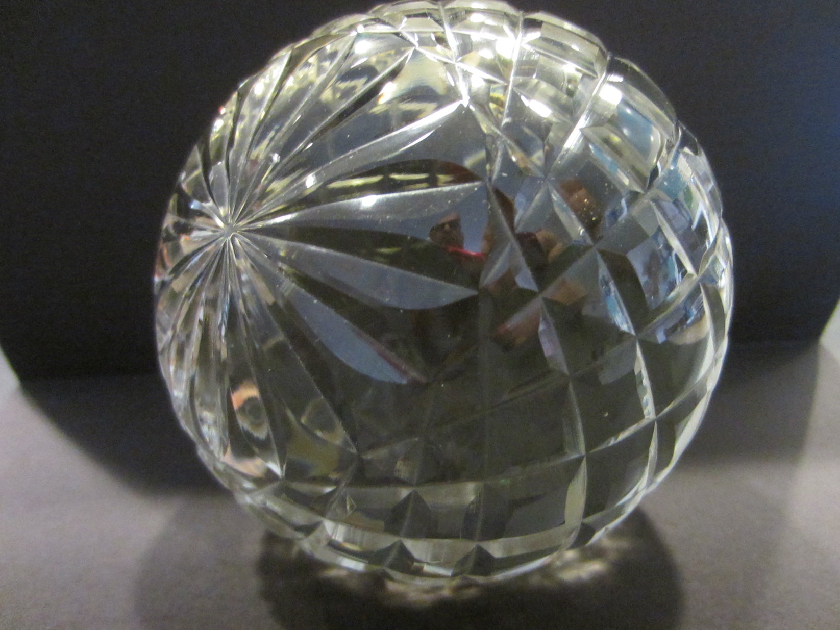 Diamond Cut Globe Glass Sphere – Designer Unique Finds