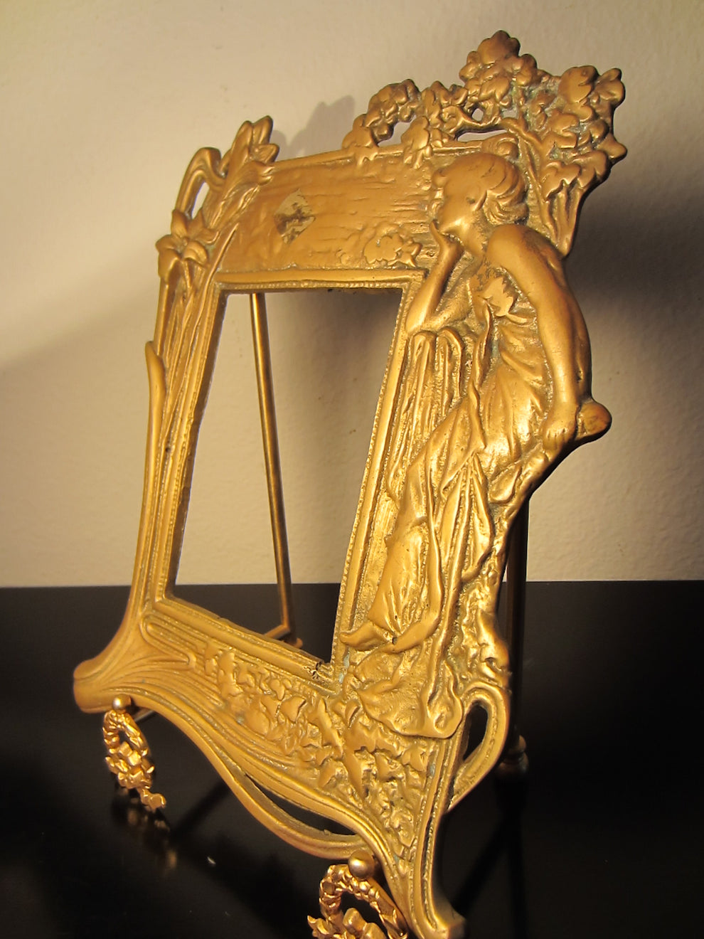 Neo Classical Style Figurative Brass Picture Frame – Designer Unique Finds