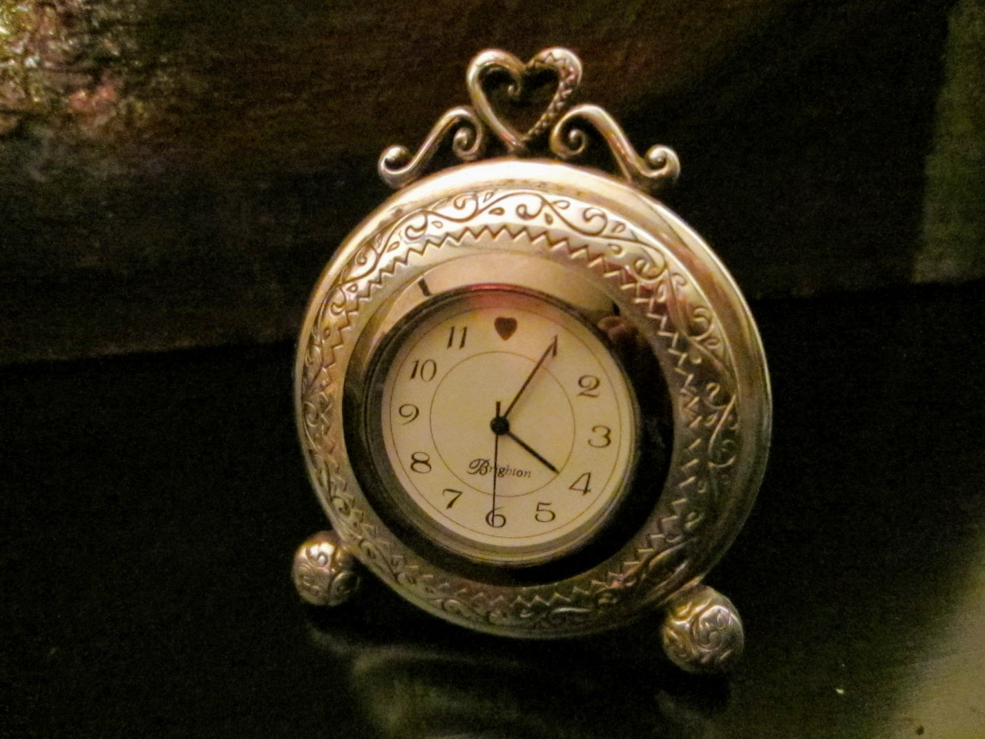 Brighton Miniature Heart Pewter Quartz Desk Clock – Designer Unique Finds